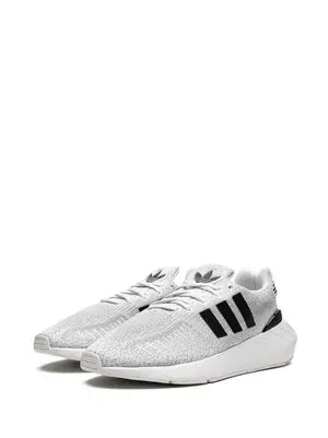 Adidas Swift Run 22 Sneakers - Grey