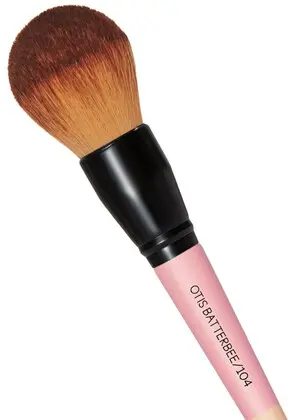 OTIS BATTERBEE Ultimate Face Brush