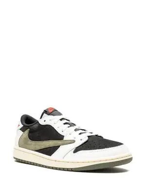 JORDAN X Travis Scott Air 1 Low Sneakers - White