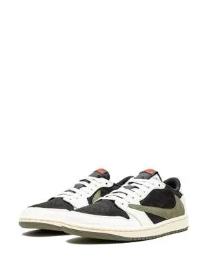 JORDAN X Travis Scott Air 1 Low Sneakers - White