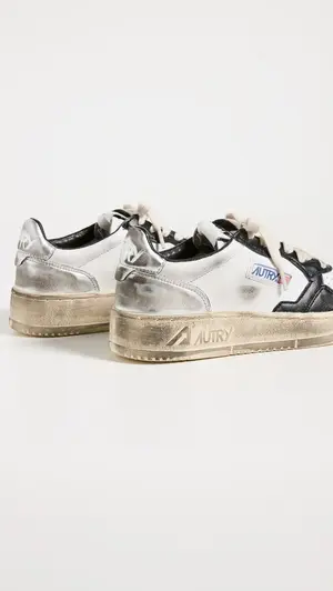 AUTRY Super Vintage Low Sneakers
