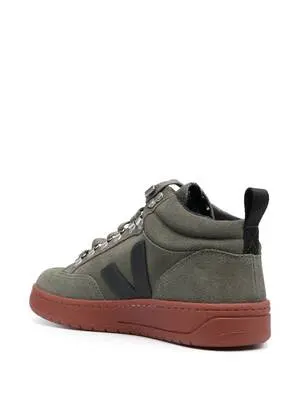 VEJA Roraima Suede Sneakers