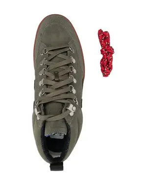 VEJA Roraima Suede Sneakers