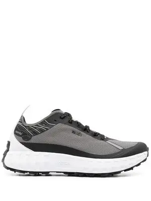 NORDA 001 Low-top Sneakers - Black