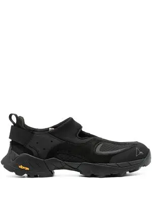 ROA Low-top Sneakers - Black