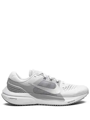 Nike Zoom Vomero 15 Sneakers - White