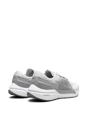 Nike Zoom Vomero 15 Sneakers - White