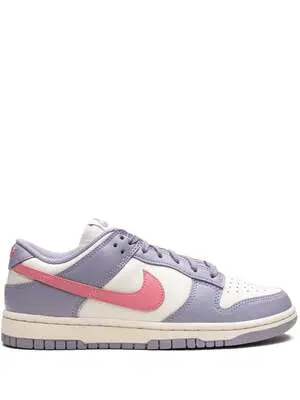 Nike Dunk Low Sneakers