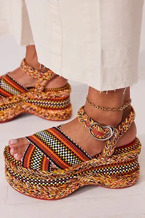 AMAMBAIH Carmen Flatform Sandals