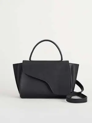 ATP ATELIER Arezzo Leather Handbag - Black