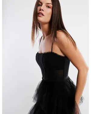 Bcbgmaxazria Tiered Tulle Gown