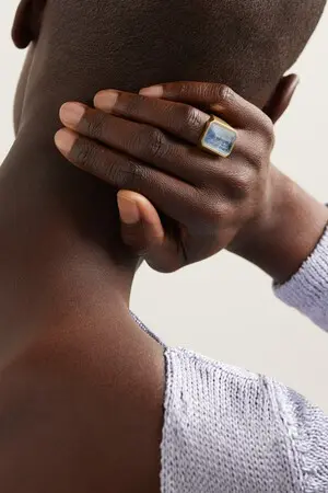 Irene Neuwirth Classic Bezel Cigar 18-karat Aquamarine Ring