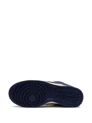 Nike Dunk Low Lx Suede Sneakers - Blue