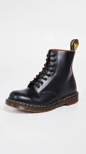 Dr. Martens 1460 Vintage 8 Eye Boots - Black