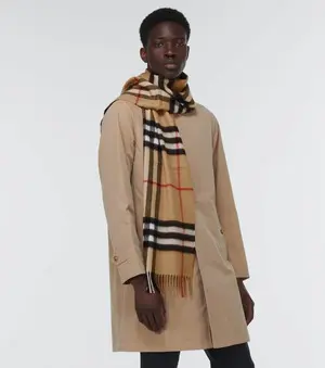 Burberry Vintage Check Cashmere Scarf