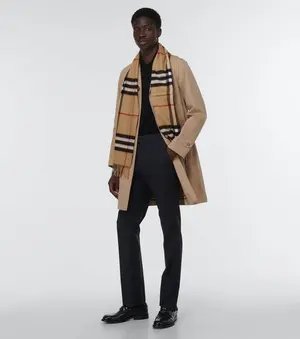 Burberry Vintage Check Cashmere Scarf