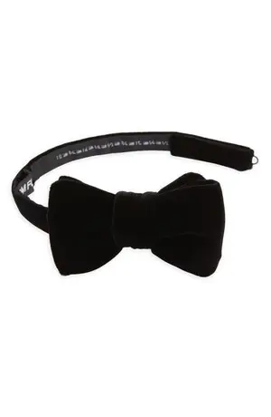 TOM FORD Pre-tied Velveteen Bow Tie - Black
