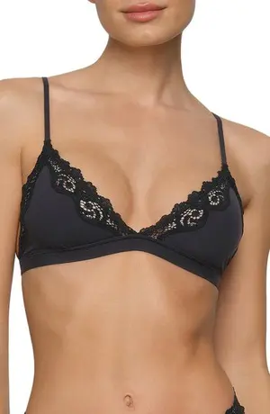 SKIMS Fits Everybody Lace Triangle Bralette Onyx