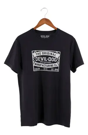 DEVIL-DOG DUNGAREES Patch Graphic T-shirt