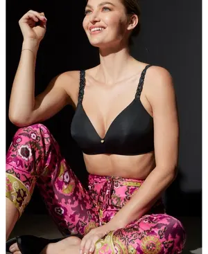 Natori Pure Luxe Wireless Contour Bra - Black