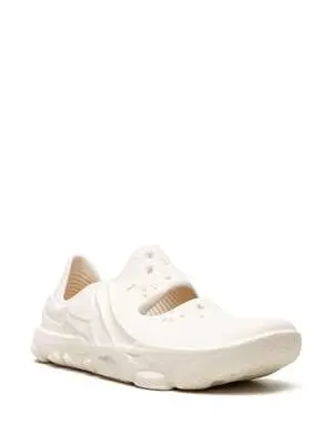 Nike Ispa Universal Natural Sneakers