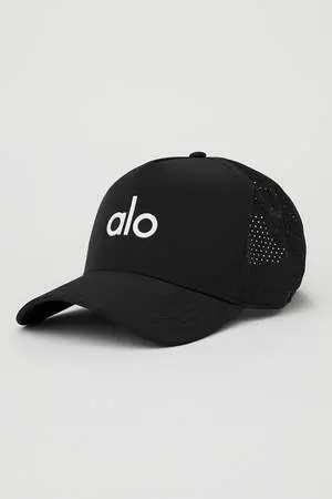 Alo Yoga Performance District Trucker Cap Black/white