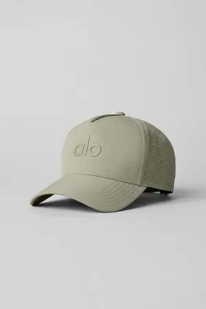 Alo Yoga Performance District Trucker Cap Limestone