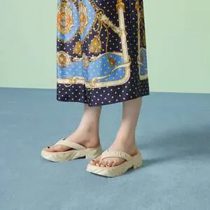 Gucci Thong Platform Sandal Rubber