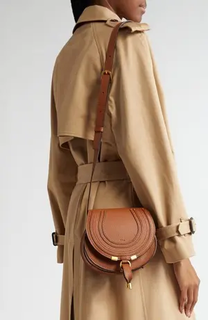 Chloé Small Marcie Leather Crossbody Bag - Tan