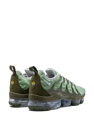 Nike Air Vapormax Plus Sneakers