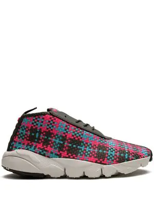 Nike Air Footscape Desert Chukka Sneakers