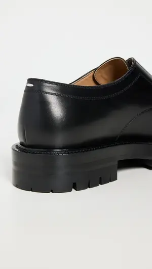 MAISON MARGIELA Tabi County Lace-up Shoes