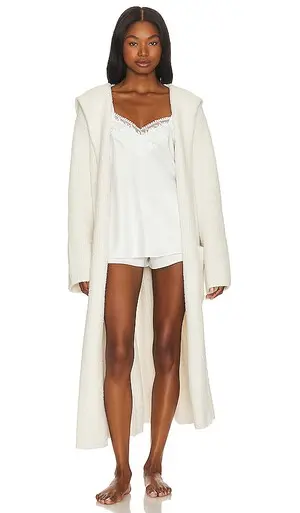 Barefoot Dreams Cozychic Ribbed Hooded Robe In White - Cream