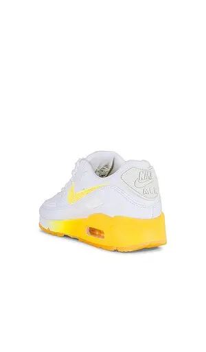 Nike Max 90 Se Sneaker In White,yellow