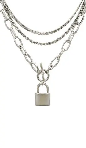 PETIT MOMENTS Stronger Chain Necklace