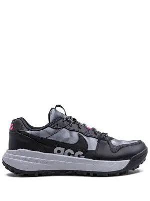 Nike Lowcate Sneakers