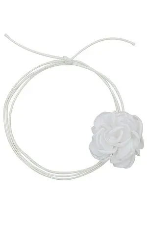 8 Other Reasons Flower Choker - White
