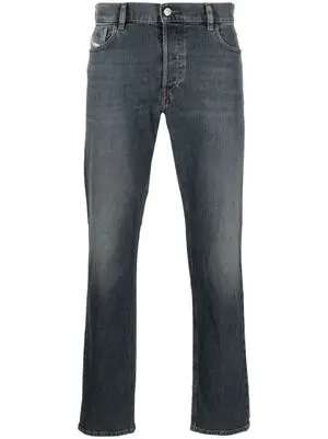 DIESEL® 1995 D-sark 09f74 Straight-leg Jeans