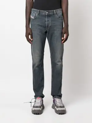 DIESEL® 1995 D-sark 09f74 Straight-leg Jeans