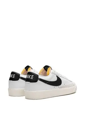 Nike Blazer Low Sneakers