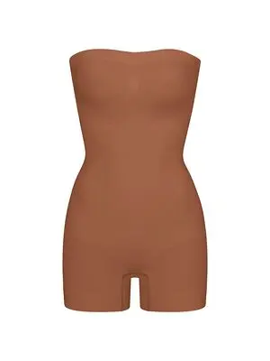 SKIMS Seamless Sculpt Strapless Shortie Bodysuit Bronze