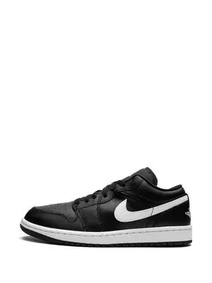 JORDAN 1 Low Sneakers - Black