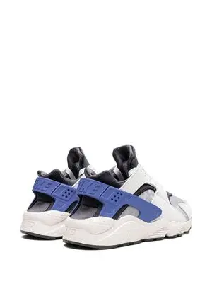 Nike Air Huarache Social Fc Sneakers