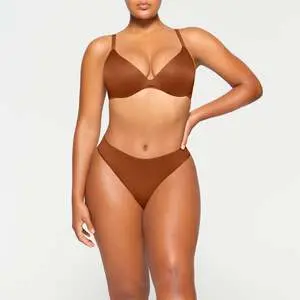 SKIMS Super Push Up Bra | Medium Neutral | 32a | Wireless Form Bronze
