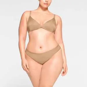 SKIMS Super Push Up Bra | Deep Neutral | 30a | Wireless Form Ochre