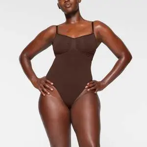 SKIMS High Waisted Thong | Light Neutral | Large | Seamless Sculpt Espresso