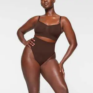 SKIMS Seamless Sculpt Mid Waist Thong Espresso