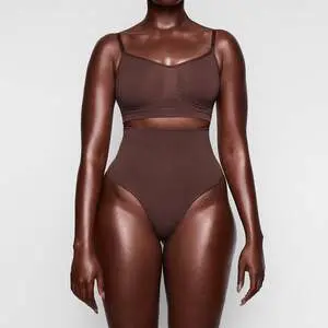SKIMS Seamless Sculpt Bralette - Cocoa