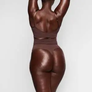 SKIMS Bralette | Medium Neutral | | Seamless Sculpt - Cocoa