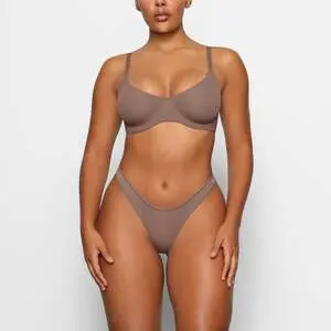 SKIMS Unlined Demi Bra | Medium Neutral | 46d | Fits Everybody Umber
